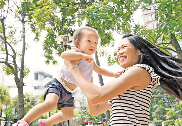 全職媽媽繪出一片天